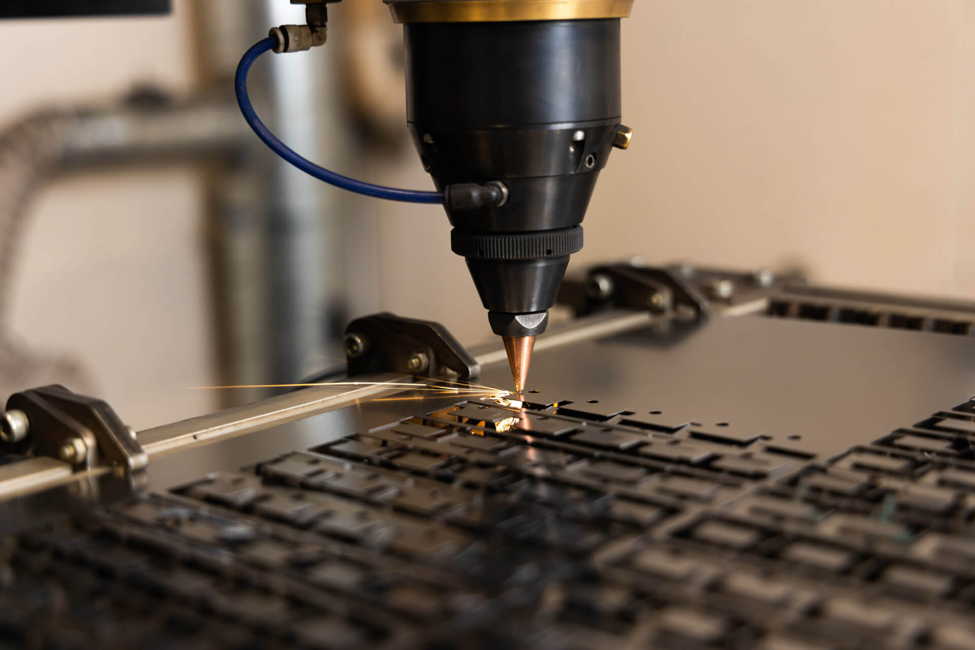 Laser micromachining | shim plate | laser welding - Veslatec