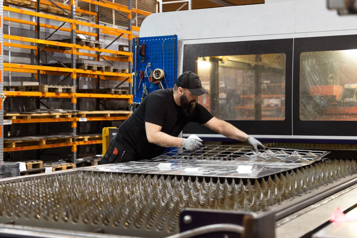 Ohutlevyosien laserleikkaus | leikkeet | Vaasa | Pori - Veslatec